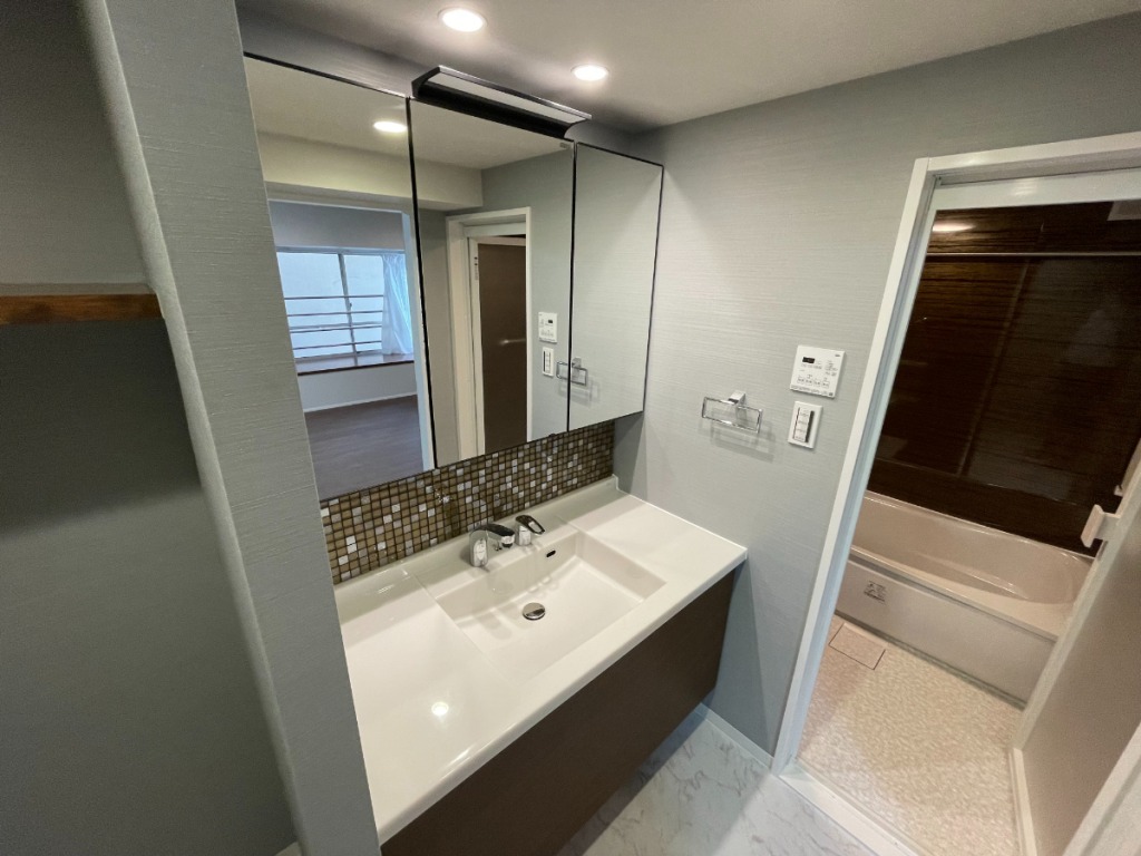 日商岩井代官山マンション 4階｜「代官山」駅徒歩1分のヴィンテージマンション | LogRenove(ログリノベ)