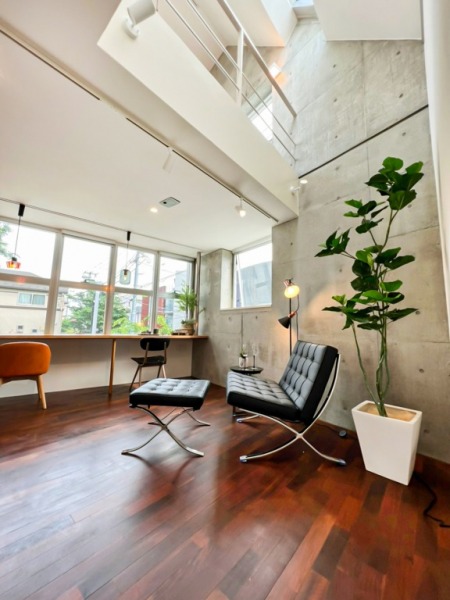 成城テラスG号室｜駅徒歩6分。戸建て感覚の1LDK＋WICの「コーポラティブハウス」 | LogRenove(ログリノベ)