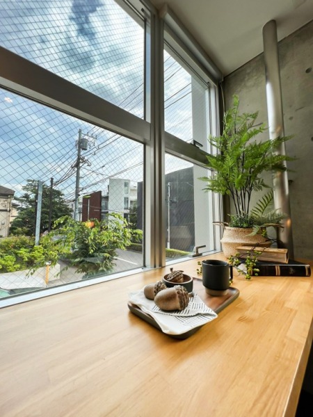 成城テラスG号室｜駅徒歩6分。戸建て感覚の1LDK＋WICの「コーポラティブハウス」 | LogRenove(ログリノベ)