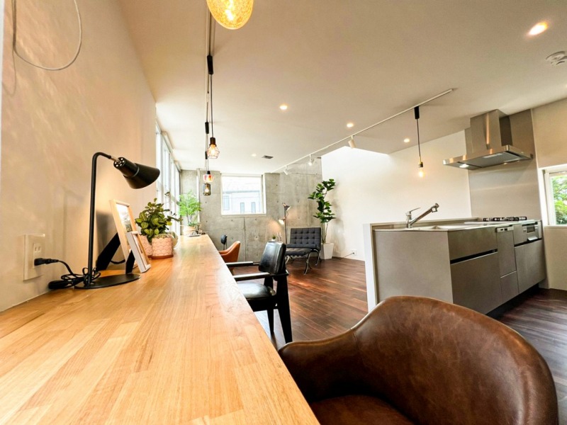 成城テラスG号室｜駅徒歩6分。戸建て感覚の1LDK＋WICの「コーポラティブハウス」 | LogRenove(ログリノベ)