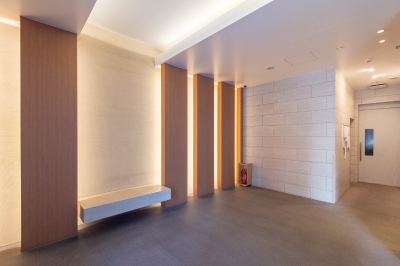 レフィール千代田神保町｜都心にありながら、自然豊かなエリアの暮らし | LogRenove(ログリノベ)