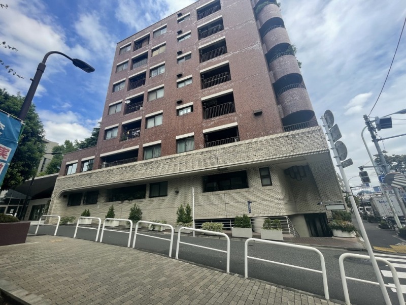 インペリアル広尾｜2駅3路線利用可。天現寺交差点近くのヴィンテージメゾン | LogRenove(ログリノベ)