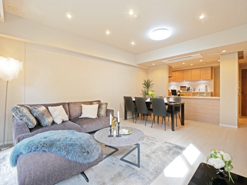 恵比寿パークハウス 3階｜複数路線利用可。2面バルコニー付きの3LDK角部屋 | LogRenove(ログリノベ)