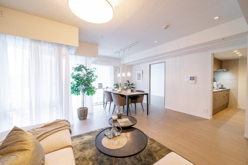 ドレッセ目黒インプレスタワー 14階｜3駅5路線利用可。充実した共有施設。眺望良好2LDK角部屋 | LogRenove(ログリノベ)