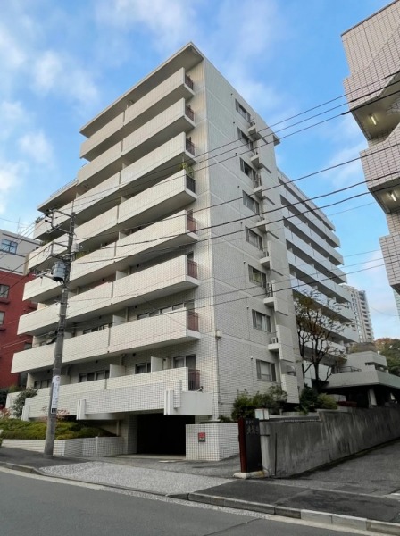 ニューハイツ芝公園｜2駅2路線利用可。緑に恵まれた心地よい住処 | LogRenove(ログリノベ)