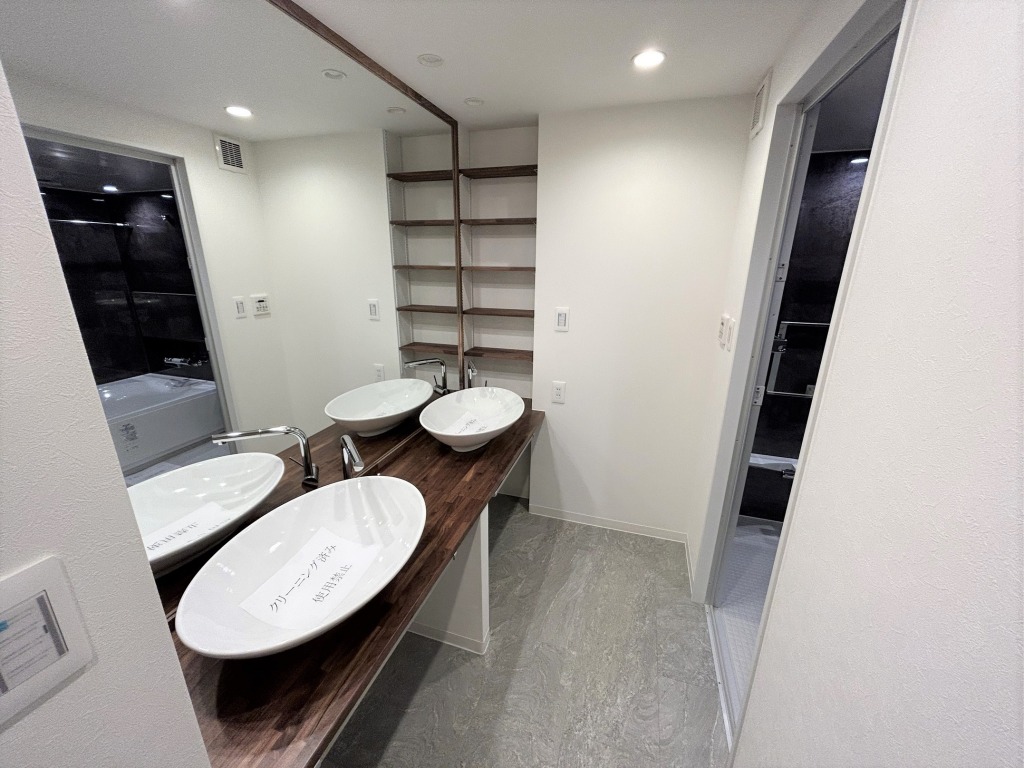 白金三光アンクレー4階の中古リノベーション物件情報｜東京都港区、白金高輪駅 | LogRenove(ログリノベ)