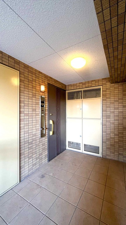 DCオーベル弦巻5階の中古リノベーション物件情報｜東京都世田谷区、桜井新町駅 | LogRenove(ログリノベ)