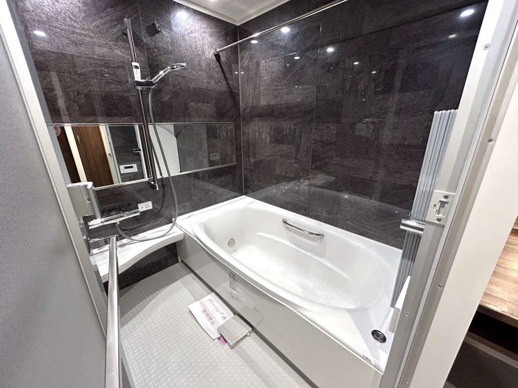 タワーレジデンス四谷3階の中古リノベーション物件情報｜東京都新宿区、曙橋駅 | LogRenove(ログリノベ)