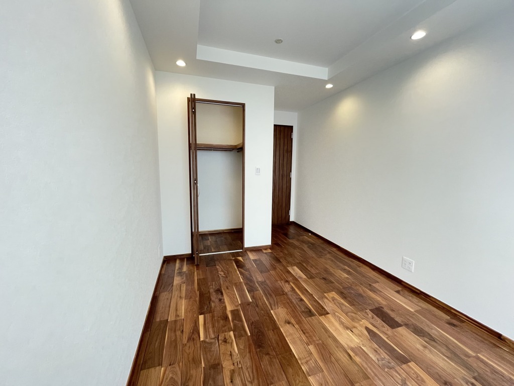 パレ・ロワイヤル永田町4階の中古リノベーション物件情報｜東京都千代田区、溜池山王駅 | LogRenove(ログリノベ)