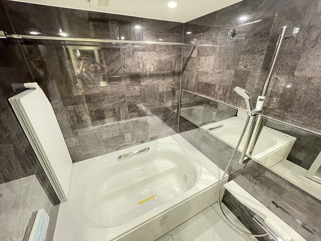 レグノ・グランデ一番町タワー5階の中古リノベーション物件情報｜東京都千代田区、半蔵門駅 | LogRenove(ログリノベ)