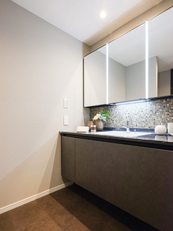 THE TOYOSU TOWER34階の中古リノベーション物件情報｜東京都江東区、豊洲駅 | LogRenove(ログリノベ)