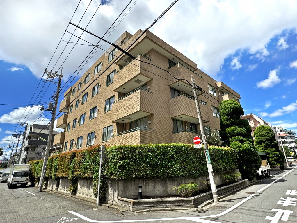 パーク・コート上用賀5階の中古リノベーション物件情報｜東京都世田谷区、用賀駅 | LogRenove(ログリノベ)